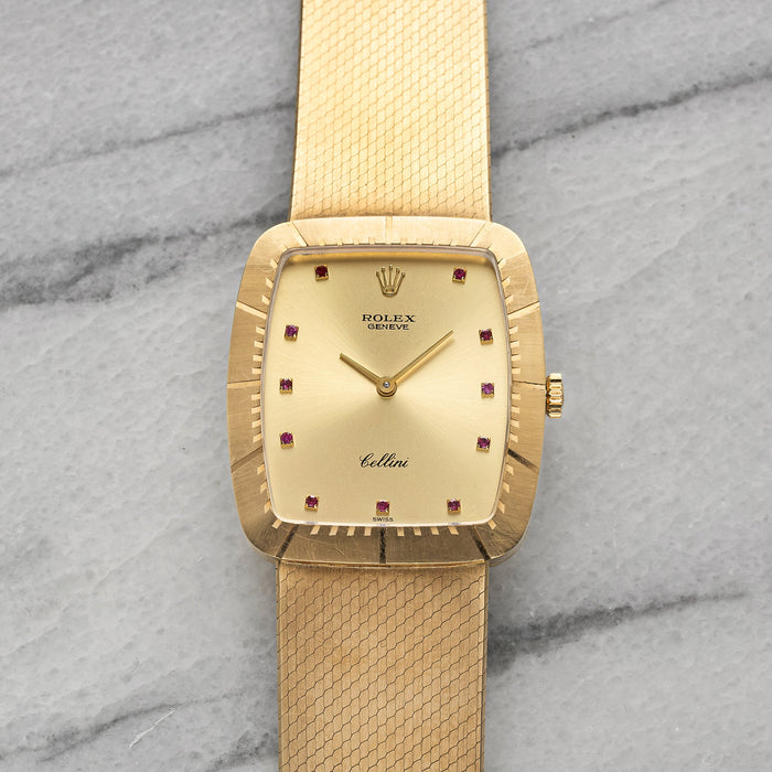 Rolex Cellini 4322 - Ruby Dial.